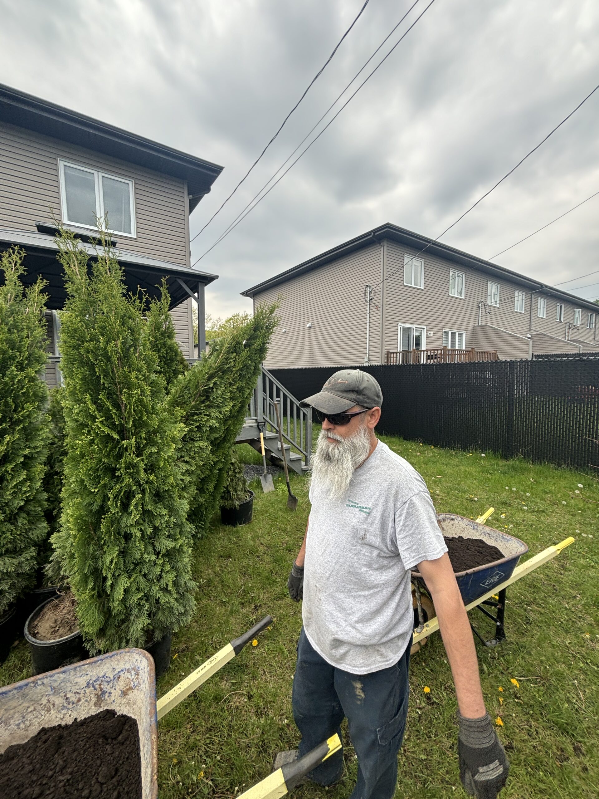 Flawless Flow Management - Paysagiste Suburban Landscaping